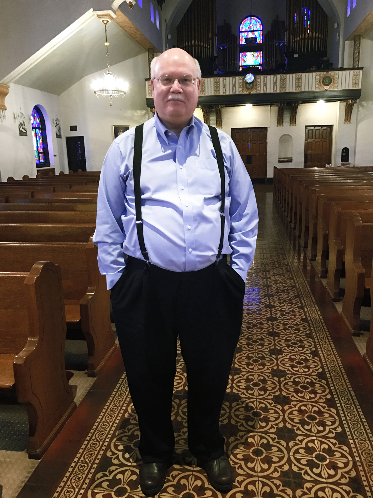 Padre James Hughes: “Ser hispano es algo bello” – Nuestra Voz