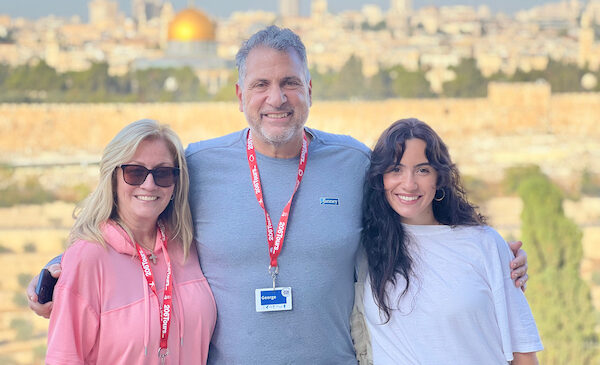 Encontrar la fe - y la familia - en Tierra Santa – Nuestra Voz