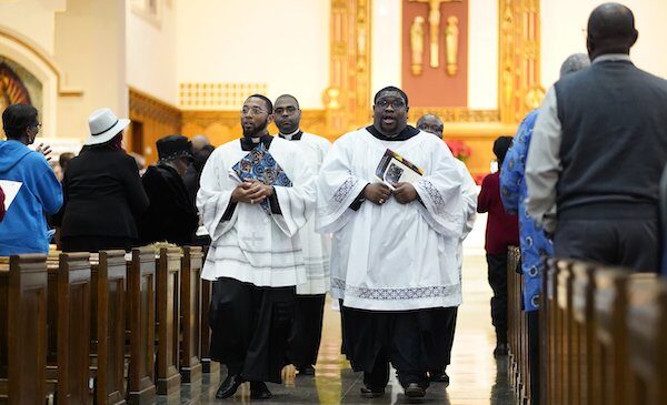 Católicos Negros: Debemos retomar la lucha de Martin Luther King por la ...